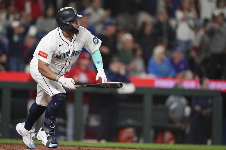 Josh Naylor’s late go-ahead double helps Mariners beat Cardinals 4-2