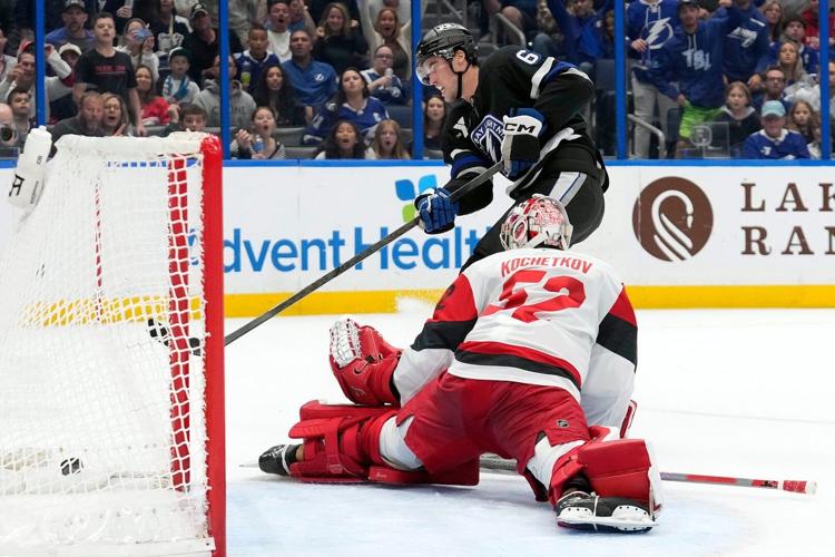 Jake Guentzel scores twice as Lightning rally for 6-4 win over Hurricanes