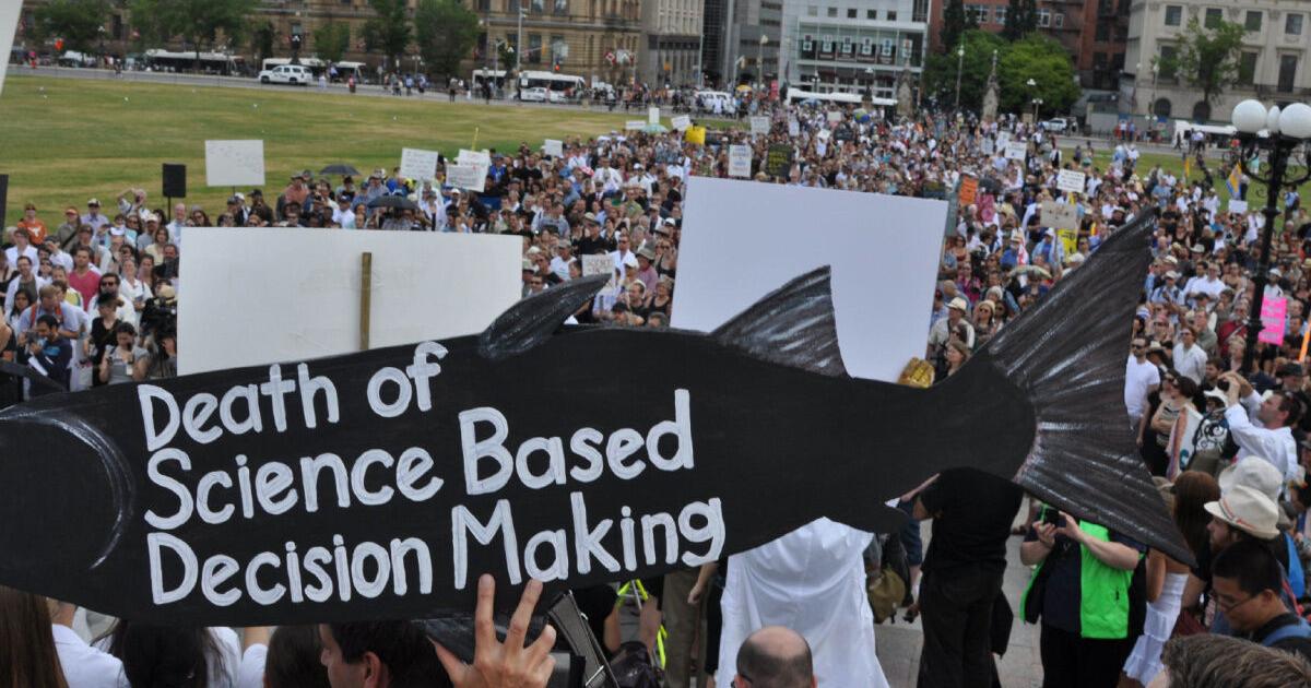 Christopher Hume: Stephen Harper is blind to science