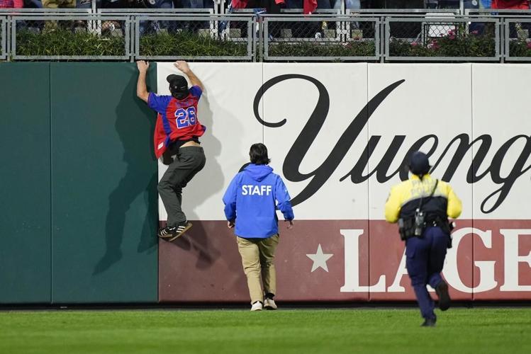 Phillies’ bats go cold in crunch time in Game 5 loss