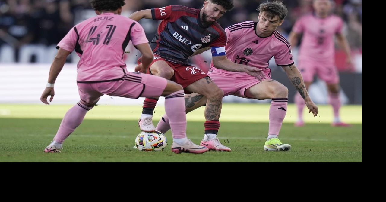 Fans cheer Messi as Toronto FC concedes late goal to Miami and misses ...