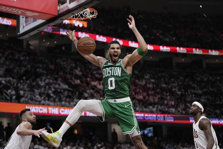 Jayson Tatum scores 33 points, Celtics rebound from loss to beat Cavs 106-93 for 2-1 series lead