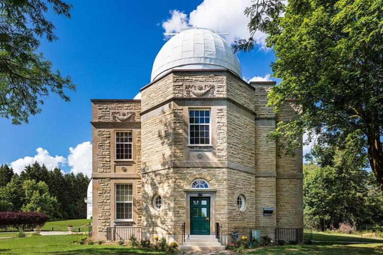 Richmond Hill’s observatory is still seeing stars