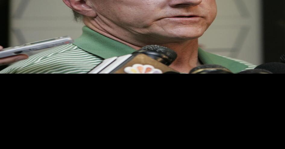 Leafs woo Wilson as coach