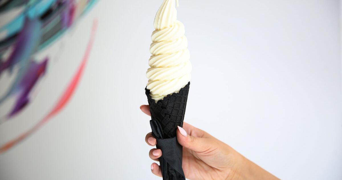 iHalo Krunch mixes charcoal and ice cream for a buzz-worthy dessert