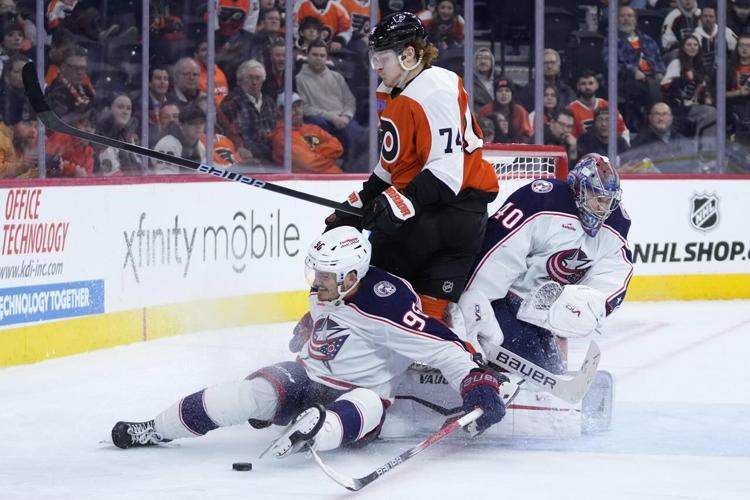 Johnny Gaudreau's shootout goal lifts Blue Jackets over Flyers 3-2