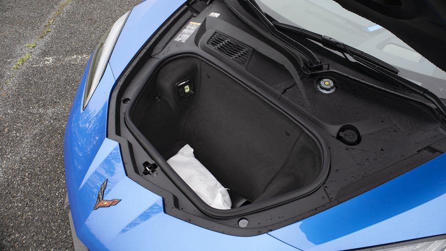 2025 Chevrolet Corvette E-Ray: an all-wheel-drive sports car