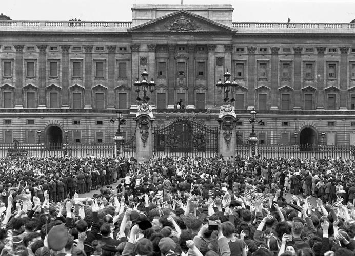 AP WAS THERE: Journalists chronicled the Nazi surrenders and end of ...