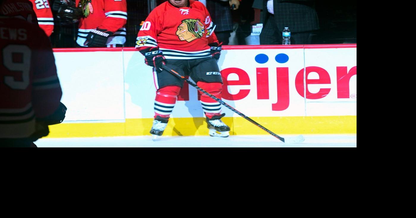 Dennis Hull, who starred for the Blackhawks and helped Canada win the ...