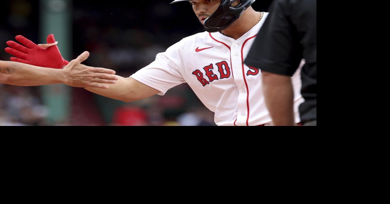 Carlos Narváez gets 1st career pinch hit, Trevor Story hits strange homer as Red Sox beat Guardians