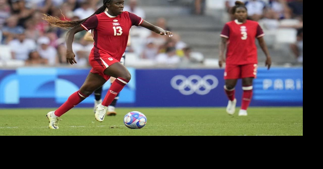 Canadian midfielder Simi Awujo leaves USC to turn pro with Manchester ...