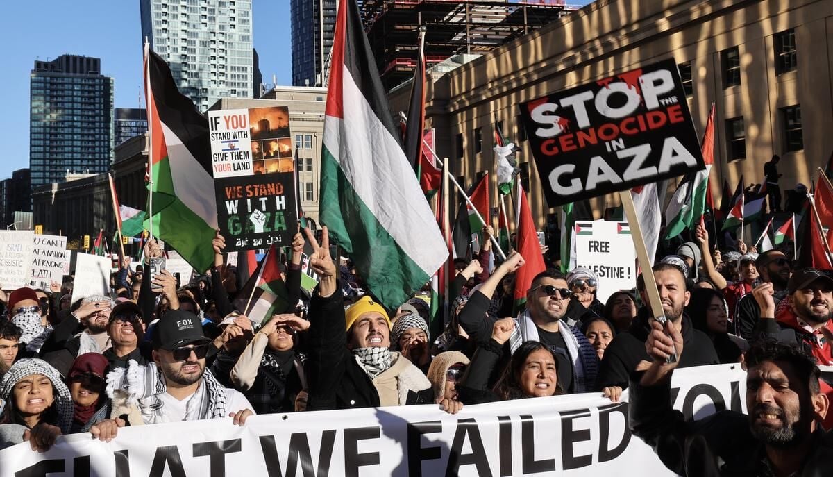 Thousands of protesters take over downtown Toronto streets