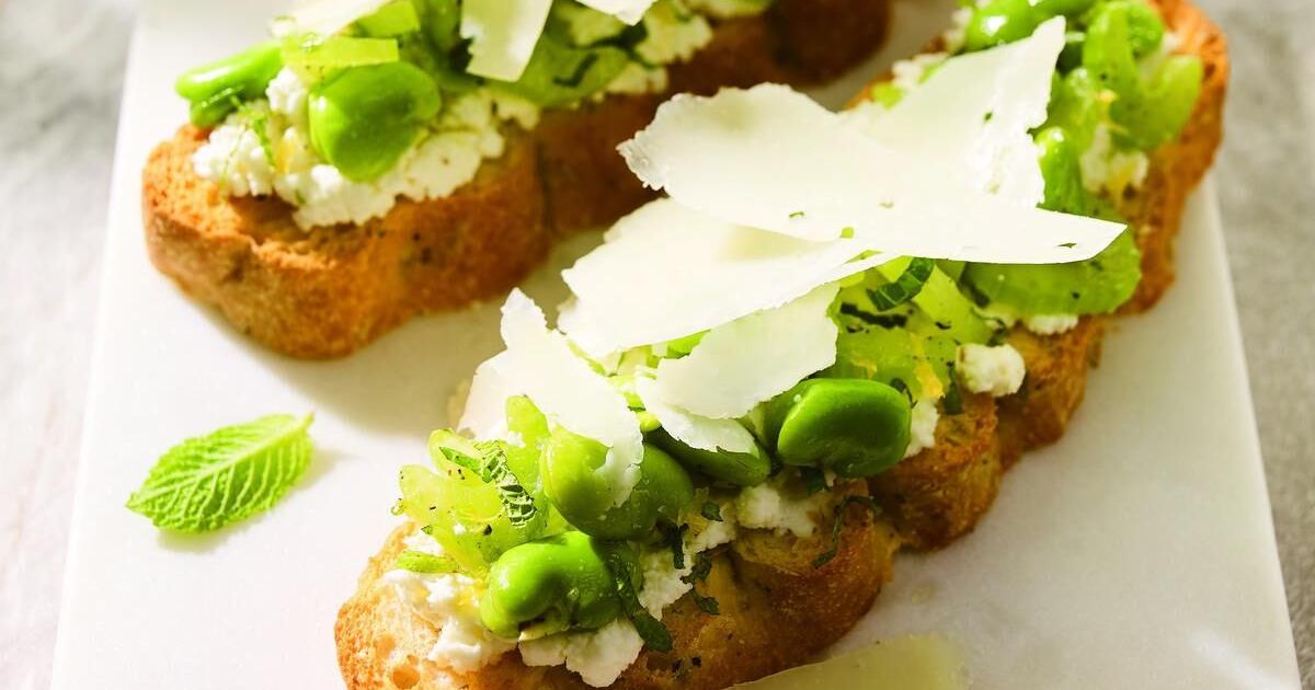 Fava Bean and Ricotta Toasts