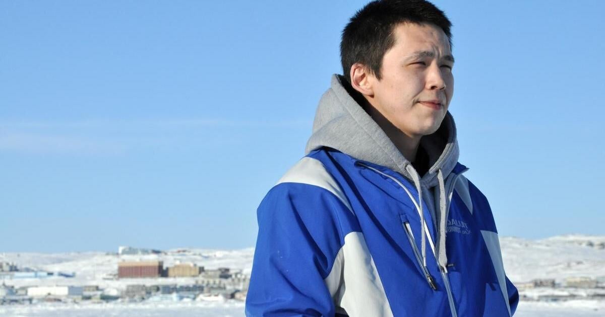 Video shows officers punching and kicking this Inuk man on three ...