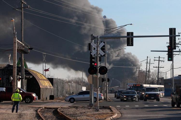 Hundreds of Chicago firefighters battle warehouse fire