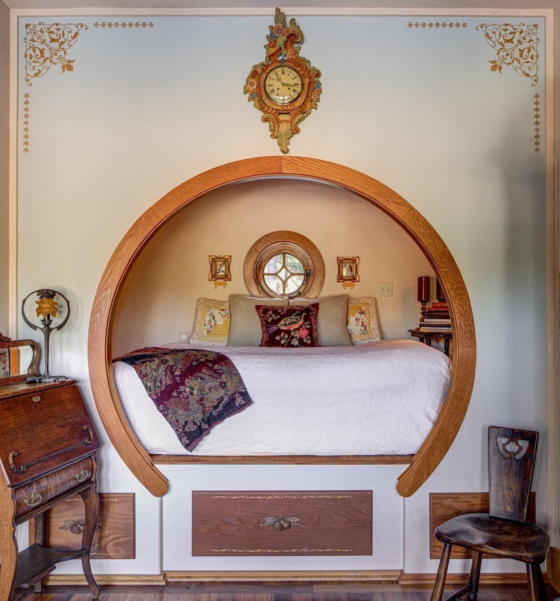 Hobbit House on Dragonfly Knoll, Mosier, Ore.