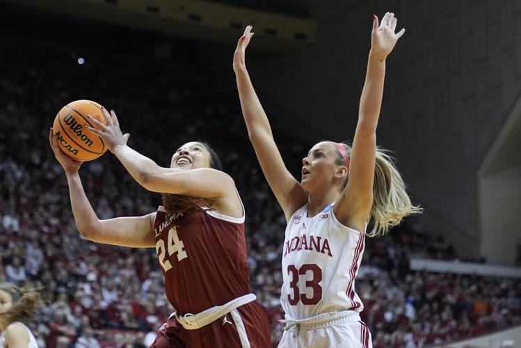 Mackenzie Holmes spurs late rally that sends Indiana past Oklahoma 75 ...