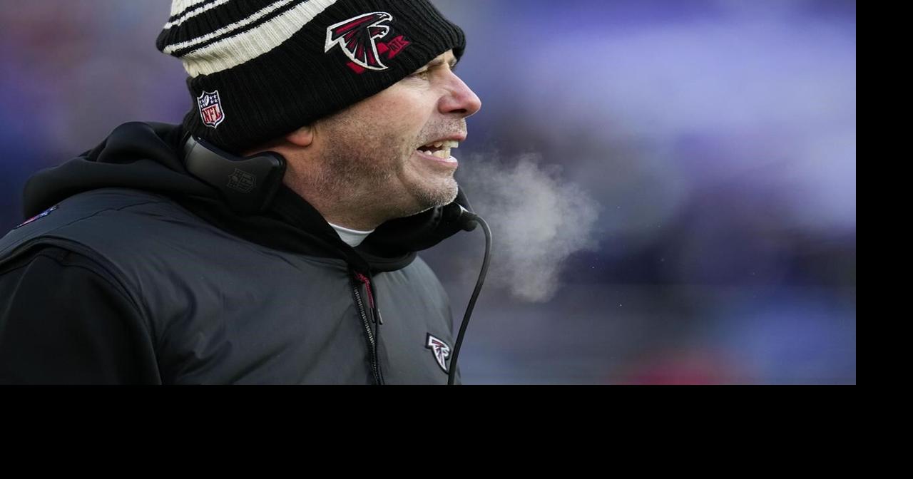 Falcons’ Smith faces QB decision after another 7-10 finish