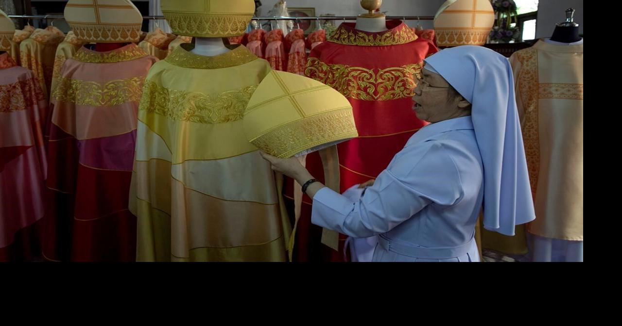 Bespoke silk robes await Pope Francis on Thailand visit