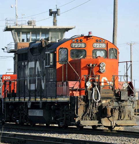 CN Rail earnings hit by lower oil, coal shipments