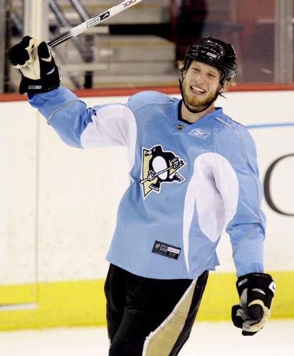 Maple Leafs were in on Jordan Staal trade, GM Brian Burke says