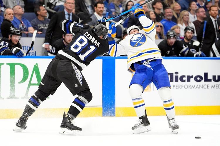 Sabres beat the Lightning 6-2 for their 3rd straight victory