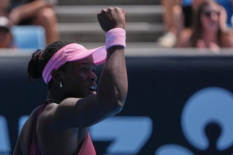 Mboko advances to third round at Australian Open, Dabrowski wins ...
