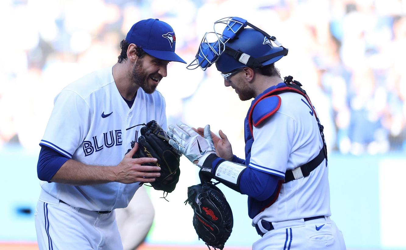 Danny Jansen and Jordan Romano talk Blue Jays in 2024