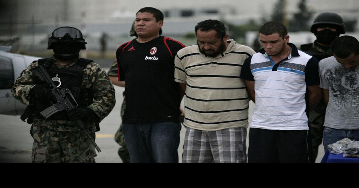 32 killed in southern Mexico gang war