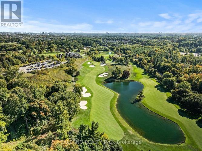 This $7M Vaughan home borders one of Canada’s top golf clubs