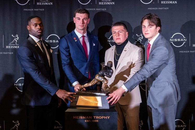 Notre Dame and USC pause their longstanding rivalry, Fighting Irish add ...