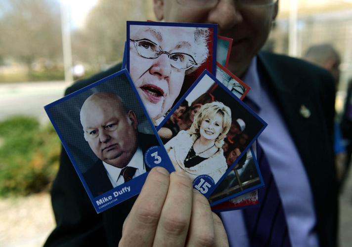 Prosecutor focuses on Mike Duffy’s contract with CTV friend