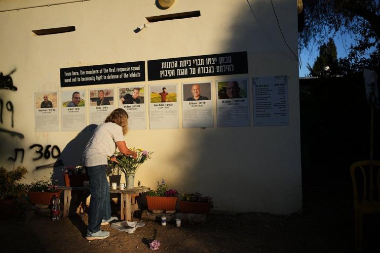 Israelis honor victims 2 years after Hamas attack as talks resume, in ...