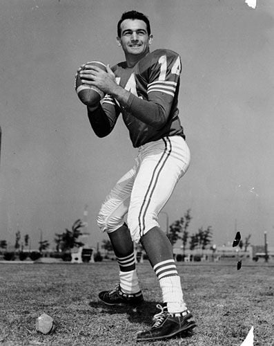Former CFL quarterback Sam Etcheverry dies at 79