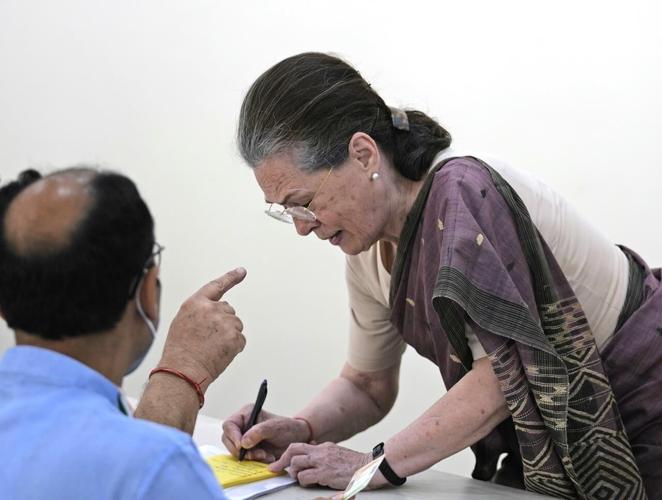 India’s Congress begins vote to elect new party president