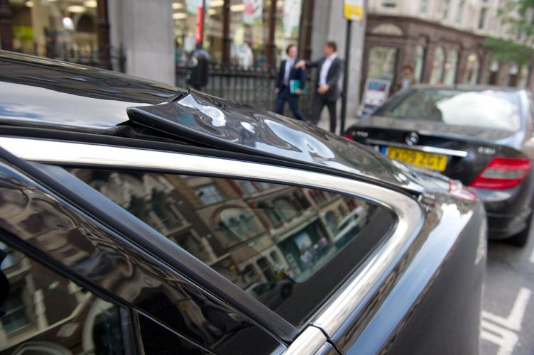 London skyscraper casts beam of light so intense it melts cars