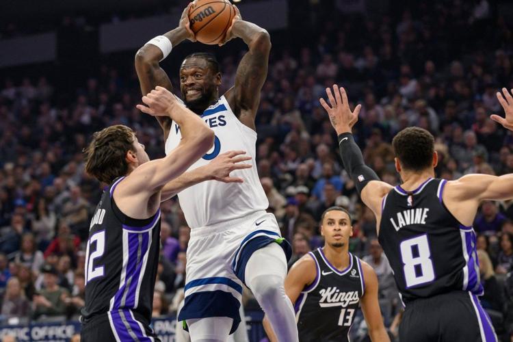 Kings take advantage of Timberwolves' 2nd straight collapse in 117-112 ...
