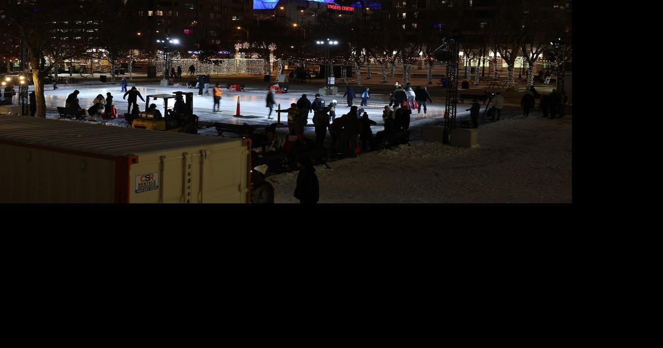 ‘It honestly looks amazing’: Harbourfront opens new rink