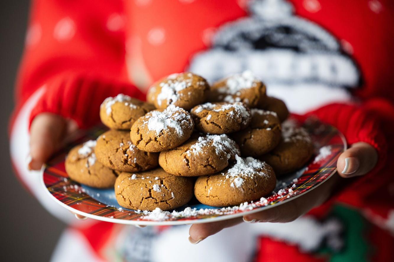 Vegan gingerbread cookies: a baking redemption story