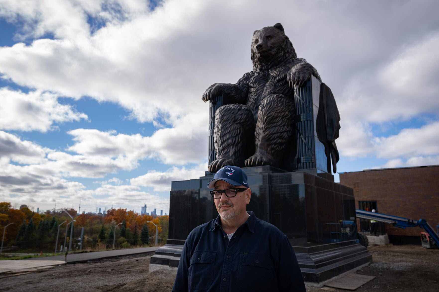 The story behind Toronto’s giant ‘Bearbraham Lincoln’ statue