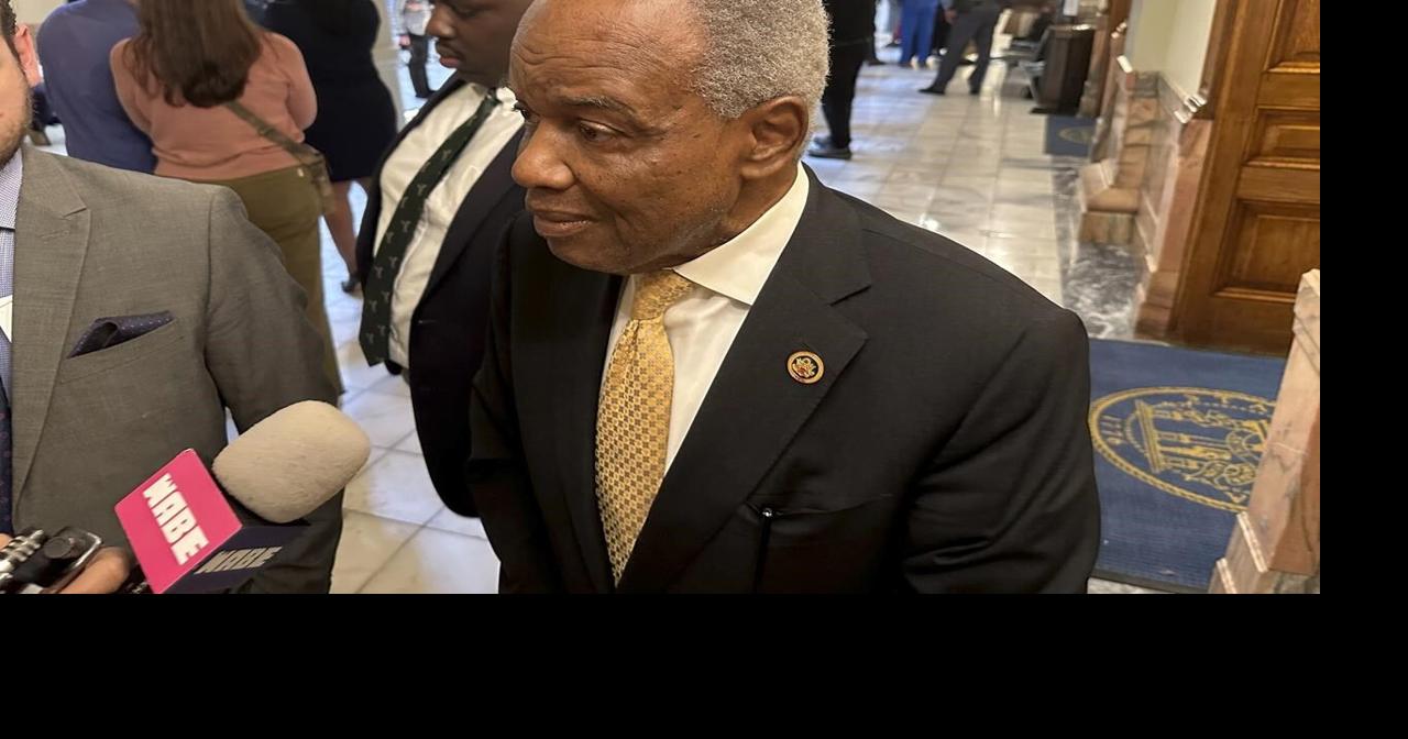 Critics question if longtime Democratic congressman from Georgia is too ...