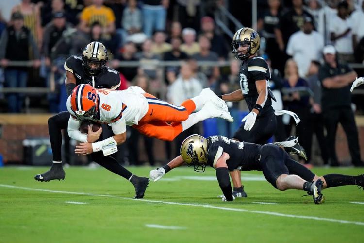 QB Shrader's 4 TD runs lead Syracuse over Purdue 35-20
