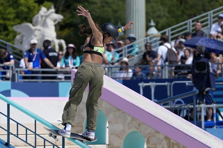 Japan's Yoshizawa and Akama win top 2 spots in street skateboarding at ...