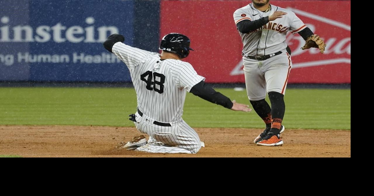 Doval escapes in the 9th as Giants hold off Yankees 7-5