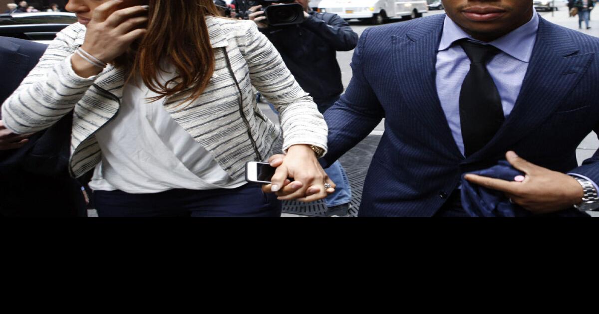 Ray Rice apologizes to Ravens’ fans a year after punching wife