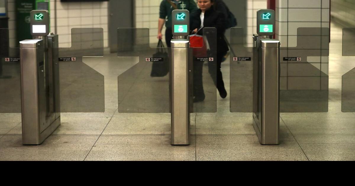 TTC resumes installation of Presto fare gates