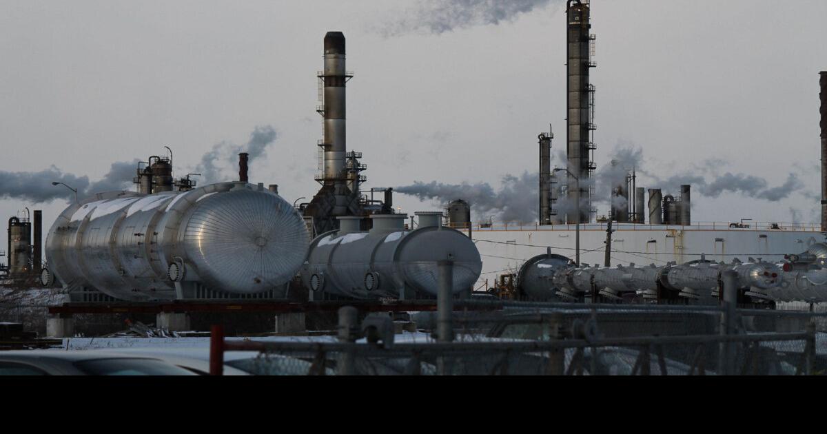 Lower-cost oil arriving at Suncor Montreal refinery by train, tanker