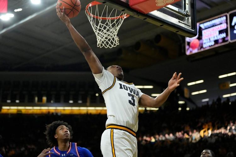 Stirtz scores 22 points to lead No. 25 Iowa over UMass Lowell, 90-62