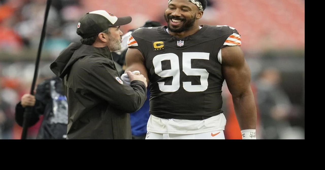 Browns' Myles Garrett makes history with 2 sacks, but another loss leaves him frustrated