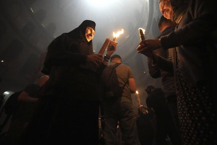 What's behind the visually stunning 'Holy Fire' ceremony in Jerusalem?
